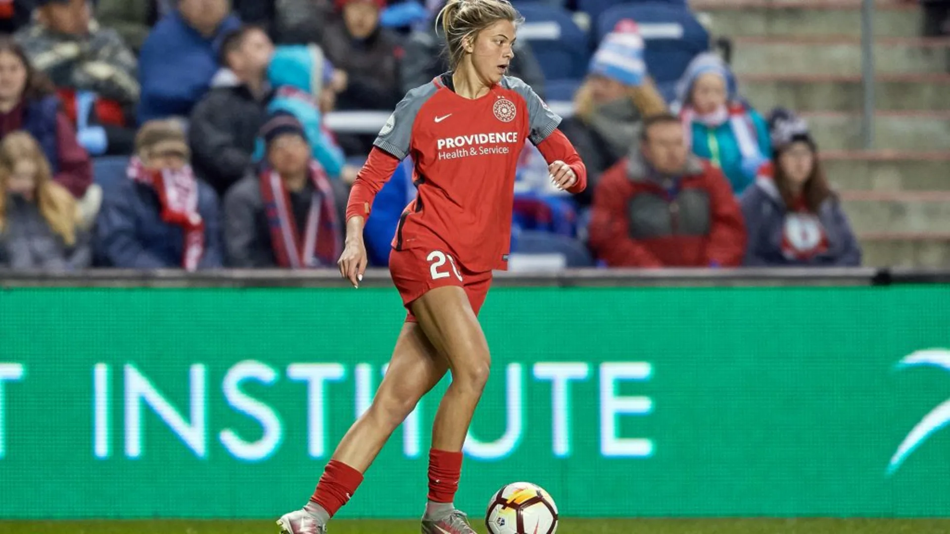 Thorns sign defender Kelli Hubly | News | NWSLsoccer.com